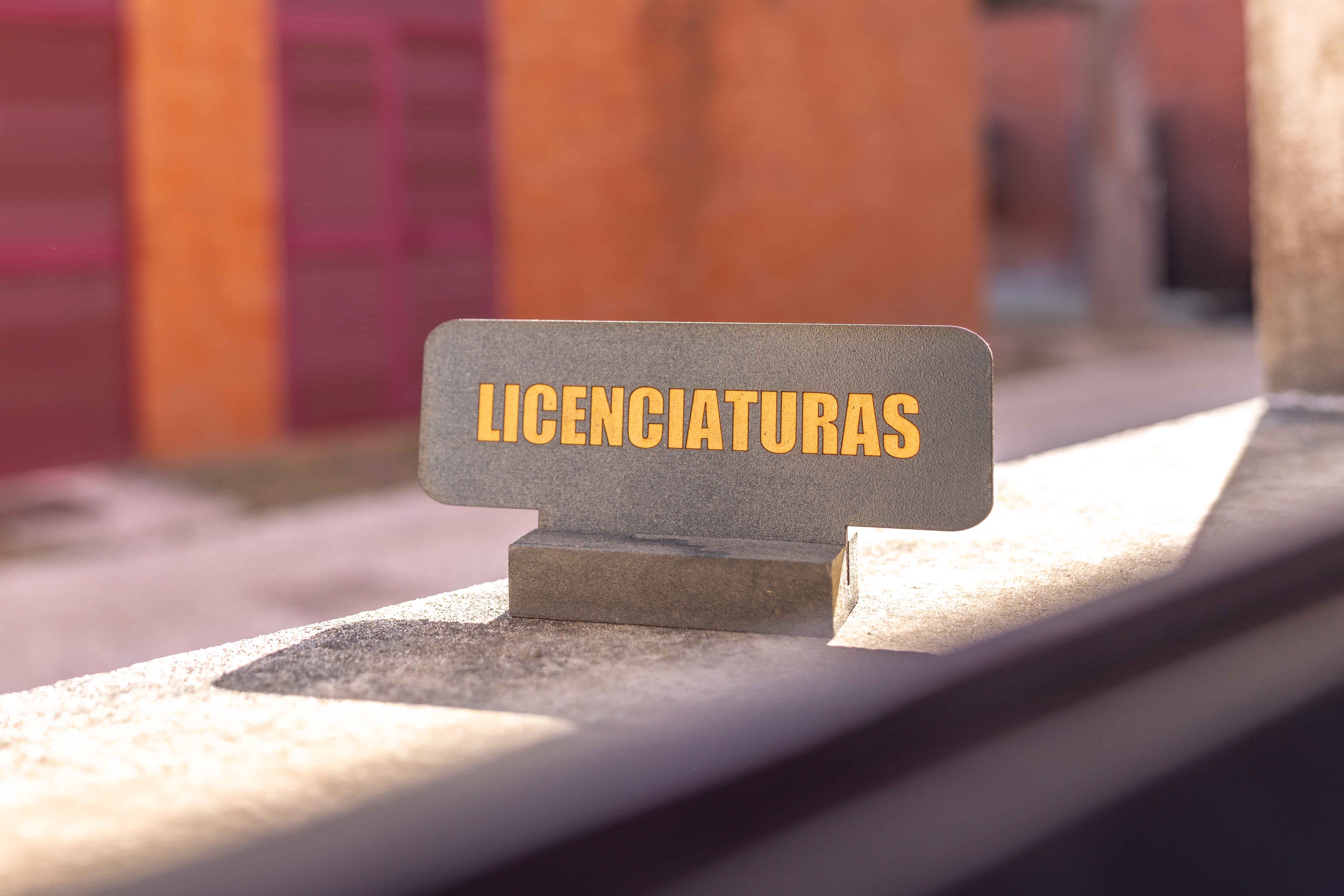 Licenciaturas - deca - Universidade de Aveiro